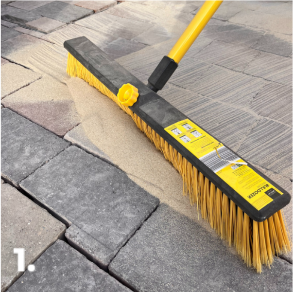 Zásypový písek zabraňující prorůstání plevele a vymývání